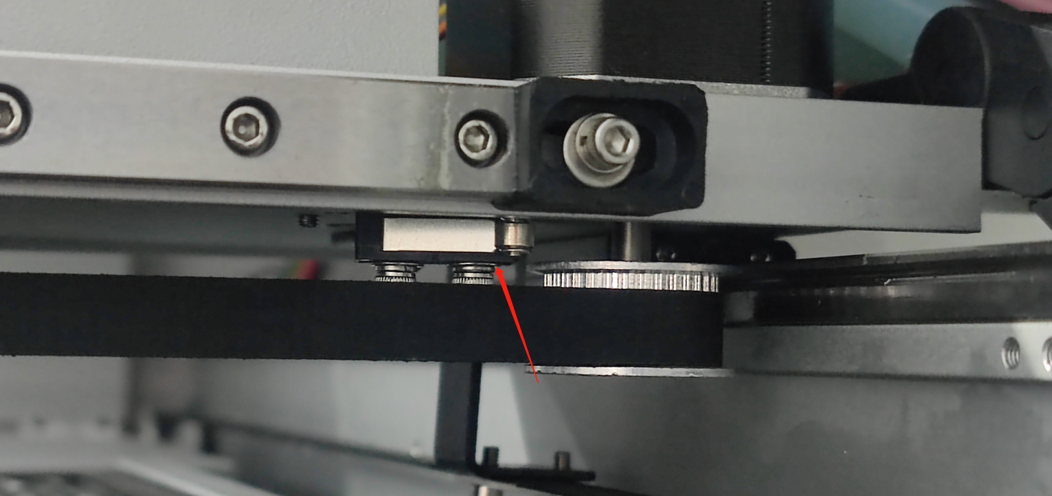 Laser head slowly moving in the opposite direction after powering up ...